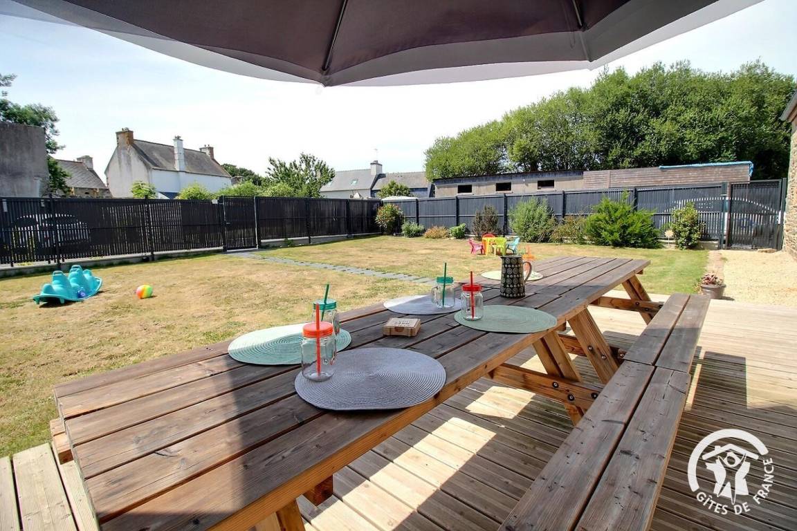76 M² Gîte ∙ 3 Chambres ∙ 7 Personnes - Plougrescant