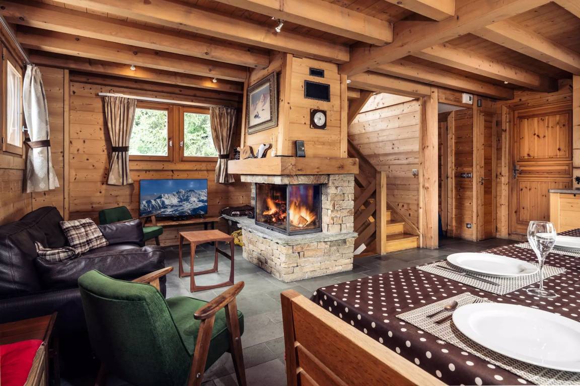 140 M² Chalet ∙ 4 Bedrooms ∙ 8 Guests - Méribel