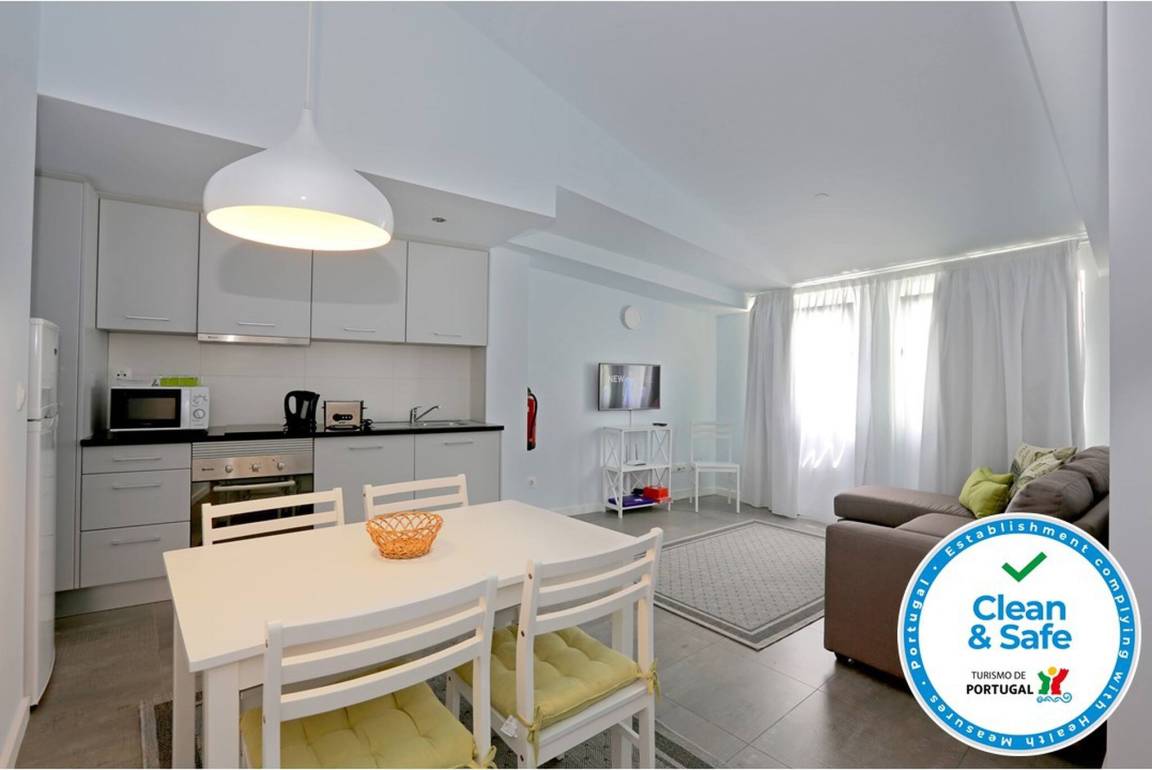 80 M² Appartement ∙ 2 Chambres ∙ 4 Personnes - Ponta Delgada
