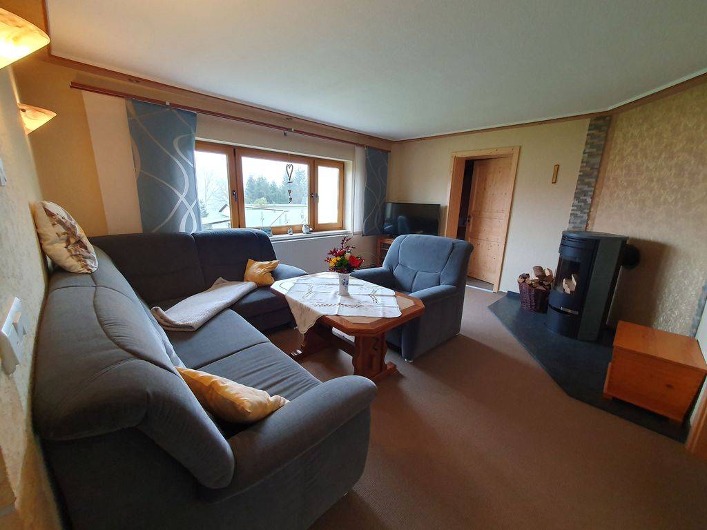 65 M² Ferienhaus ∙ 2 Schlafzimmer ∙ 4 Gäste - Harz