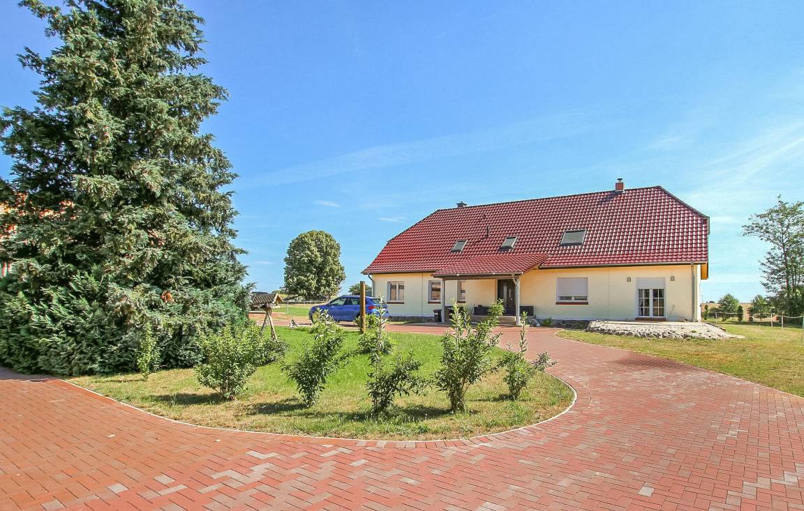 90 M² Apartment ∙ 1 Bedroom ∙ 2 Guests - Sternberg