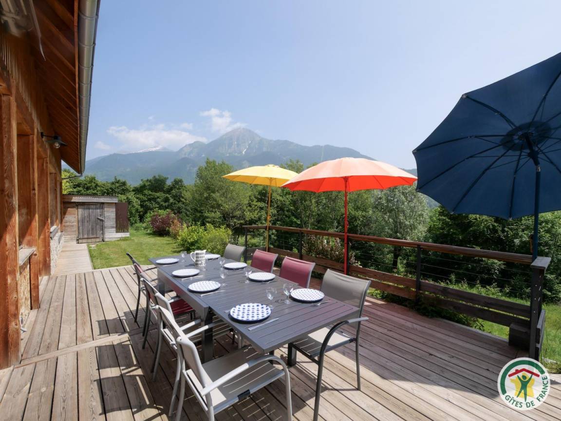 150 M² Gîte ∙ 4 Chambres ∙ 10 Personnes - Hautes-Alpes