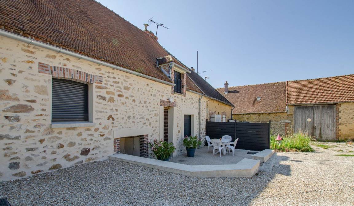 100 M² Gîte ∙ 3 Bedrooms ∙ 6 Guests - Nogent-sur-Seine