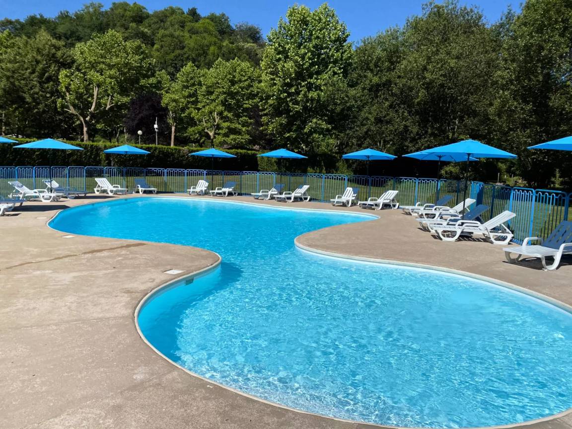 35 M² Caravan ∙ 3 Bedrooms ∙ 6 Guests - Ariège