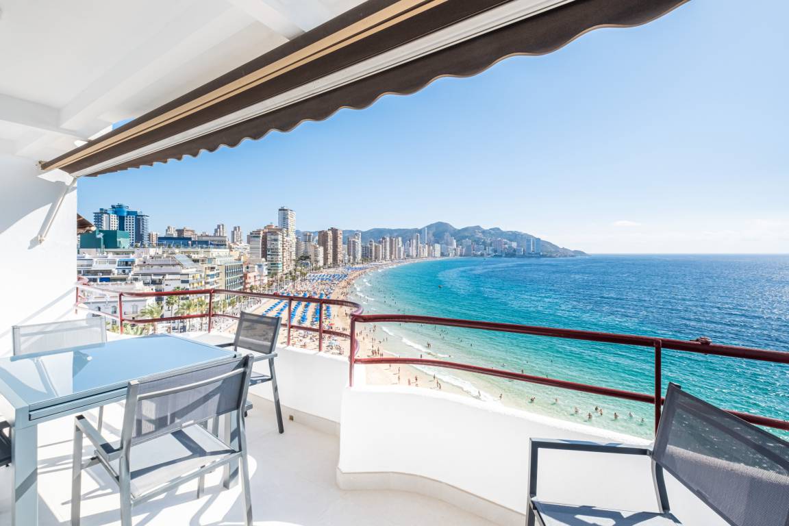 131 M² Apartment ∙ 2 Bedrooms ∙ 4 Guests - Benidorm