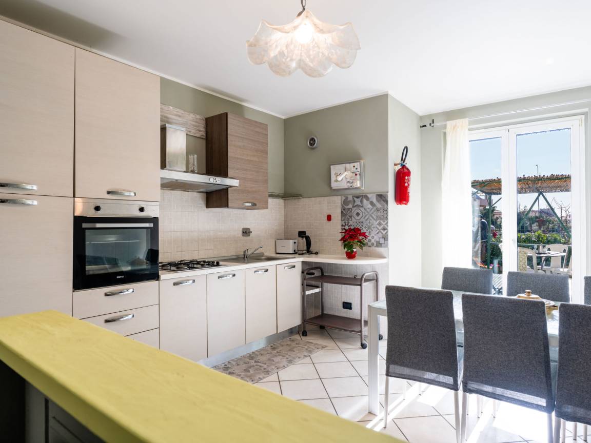 60 M² Appartamento Vacanza ∙ 1 Camera Da Letto ∙ 4 Ospiti - Riva ligure