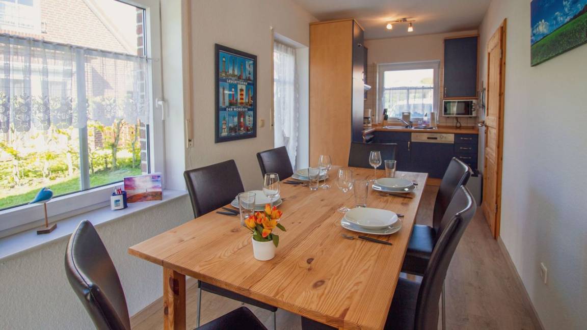 75 M² Apartment ∙ 3 Bedrooms ∙ 6 Guests - Emden