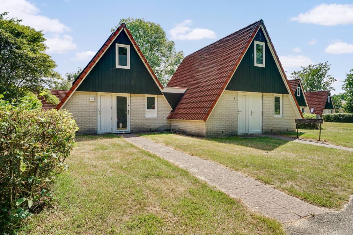 102 M² Huis ∙ 5 Slaapkamers ∙ 10 Gasten - Coevorden