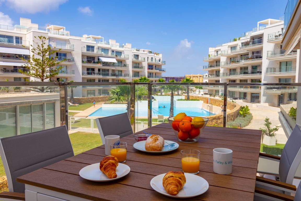 85 M² Apartamento ∙ 2 Habitaciones ∙ 4 Huéspedes - Denia
