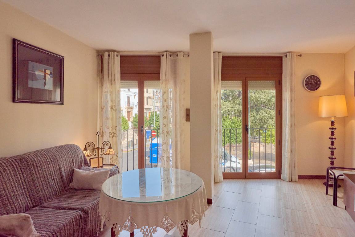 76 M² Apartamento ∙ 3 Habitaciones ∙ 4 Huéspedes - Luque