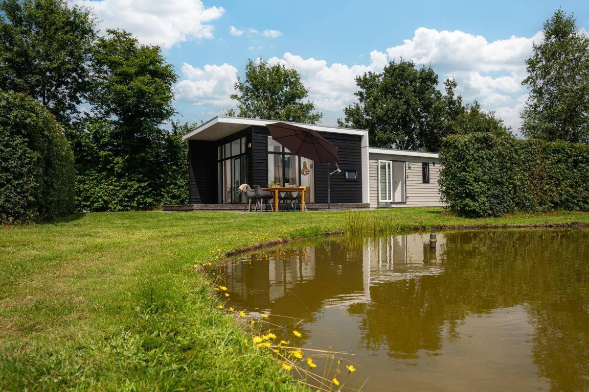 Holiday Park ∙ 2 Bedrooms ∙ 4 Guests - Raalte