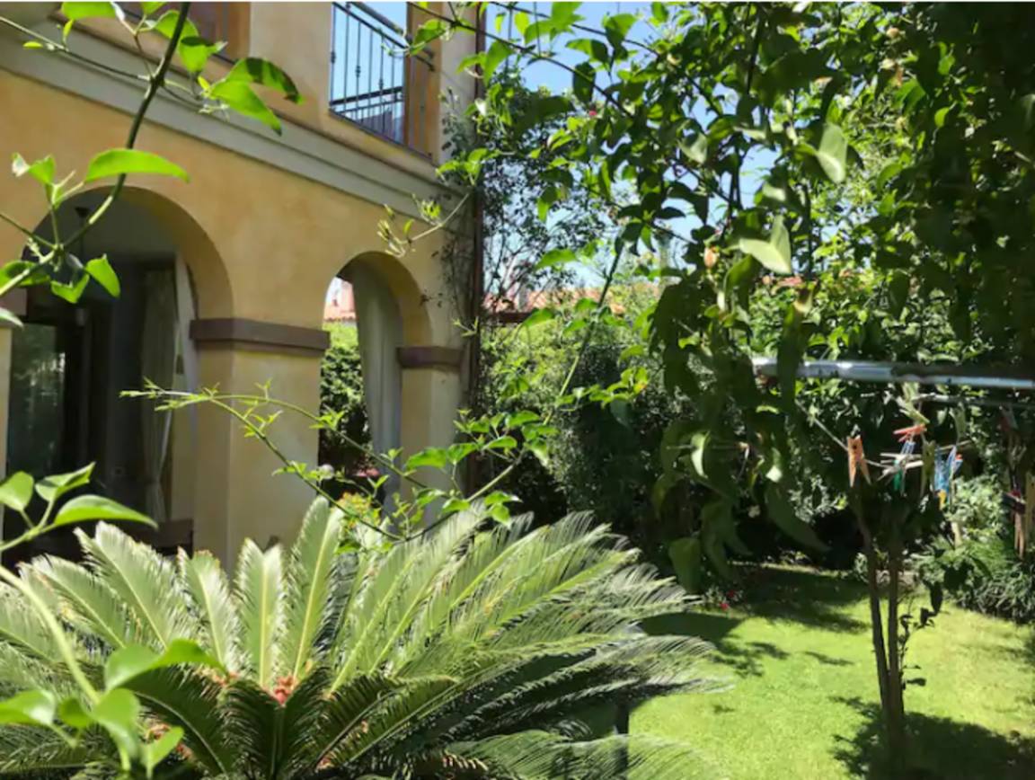 200 M² Villa ∙ 6 Bedrooms ∙ 15 Guests - South Sardinia