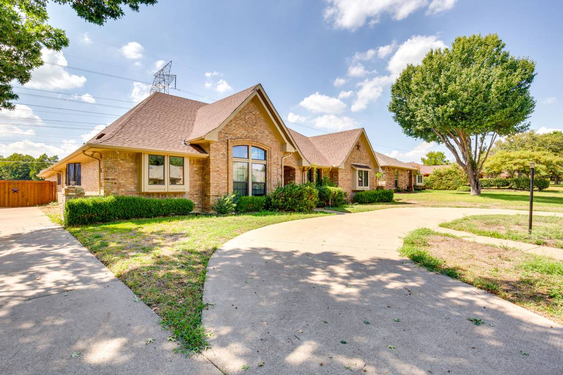 260 M² House ∙ 2 Bedrooms ∙ 12 Guests - Cedar Hill, TX