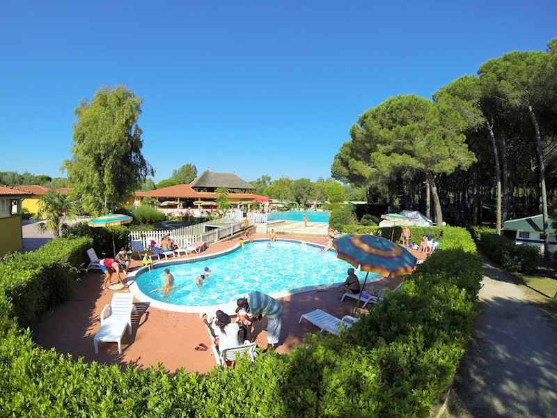 30 M² Caravan ∙ 3 Bedrooms ∙ 7 Guests - Cecina