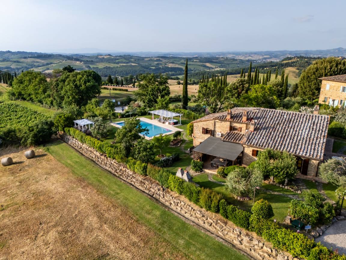 220 M² House ∙ 4 Bedrooms ∙ 10 Guests - San Gimignano