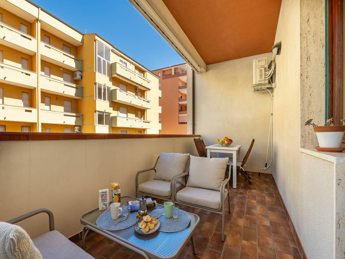 70 M² Apartment ∙ 3 Bedrooms ∙ 5 Guests - Alghero