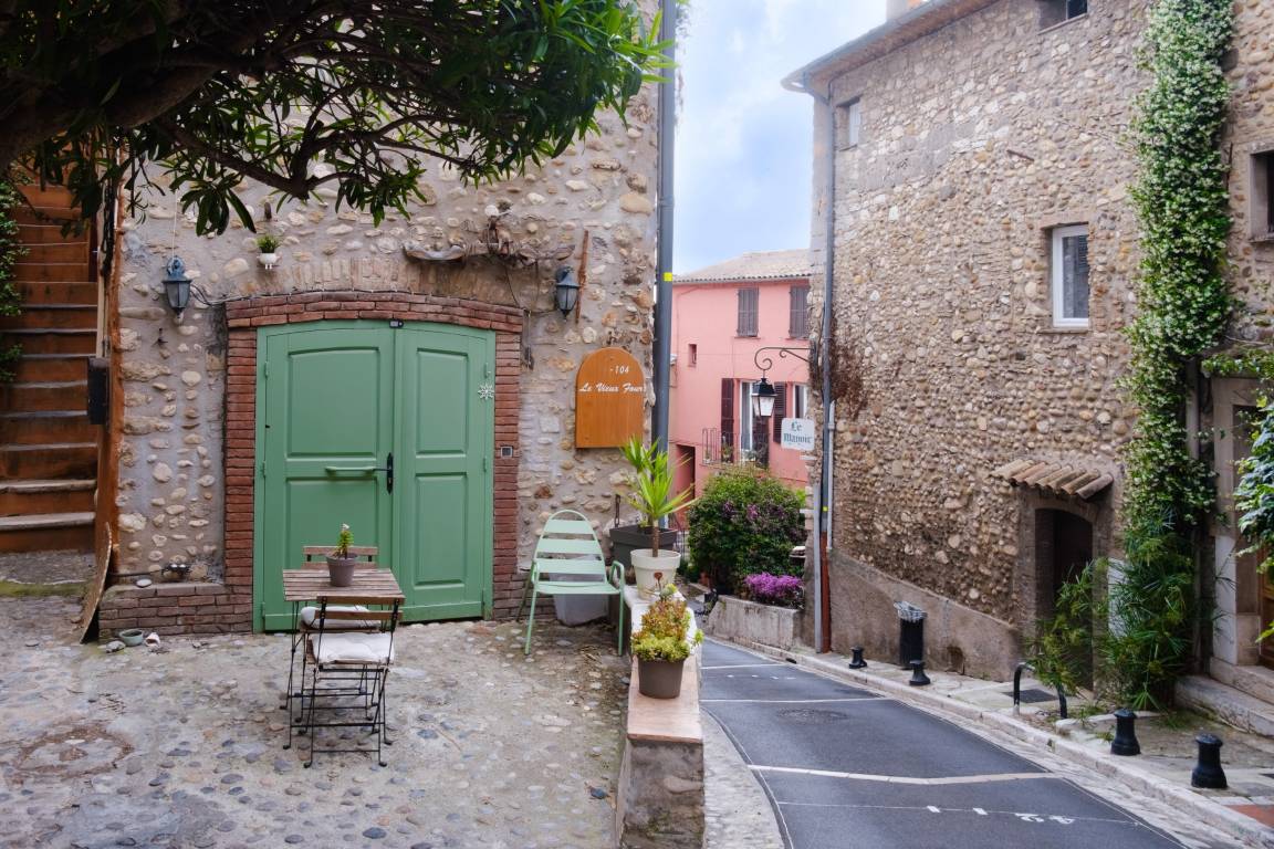 28 M² Chambre Privée ∙ 1 Chambre ∙ 3 Personnes - Alpes-Maritimes