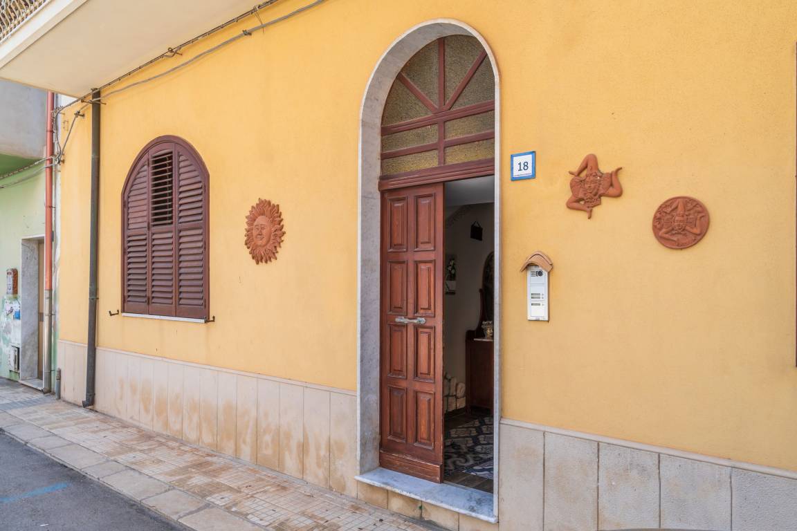 170 M² Apartamento ∙ 2 Habitaciones ∙ 6 Huéspedes - Portopalo di Capo Passero
