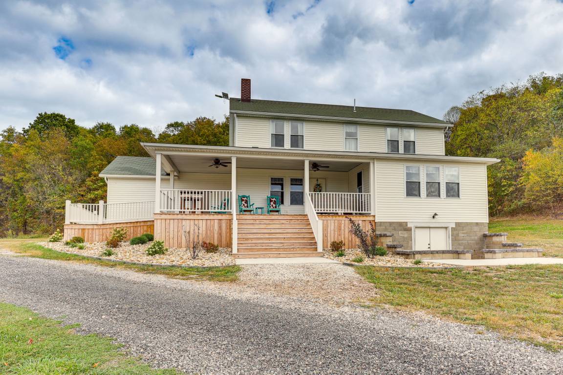 250 M² House ∙ 5 Bedrooms ∙ 20 Guests - Stock Township