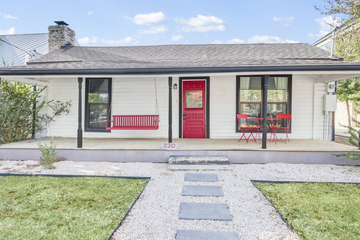 94 M² House ∙ 2 Bedrooms ∙ 4 Guests - Buda