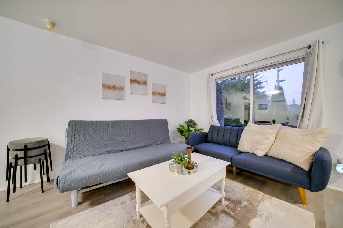 75 M² House ∙ 2 Bedrooms ∙ 9 Guests - Redmond, WA