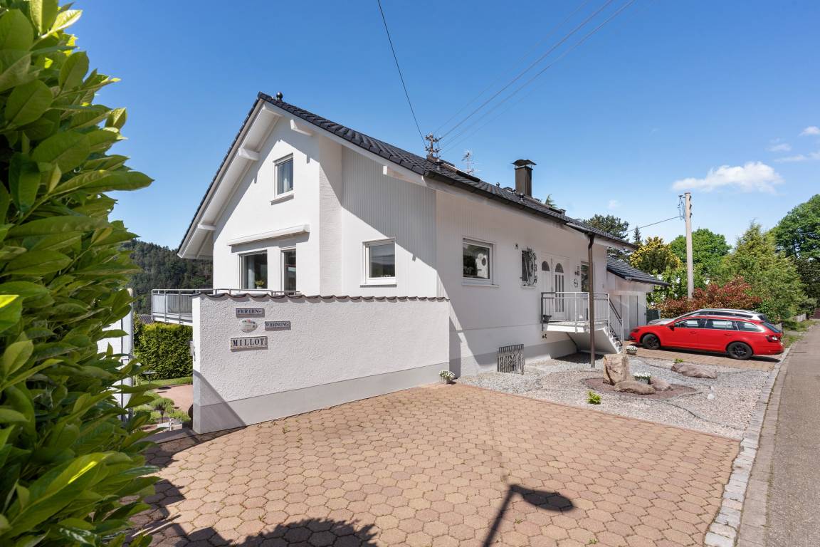 55 M² Ferienwohnung ∙ 1 Schlafzimmer ∙ 2 Gäste - Loffenau