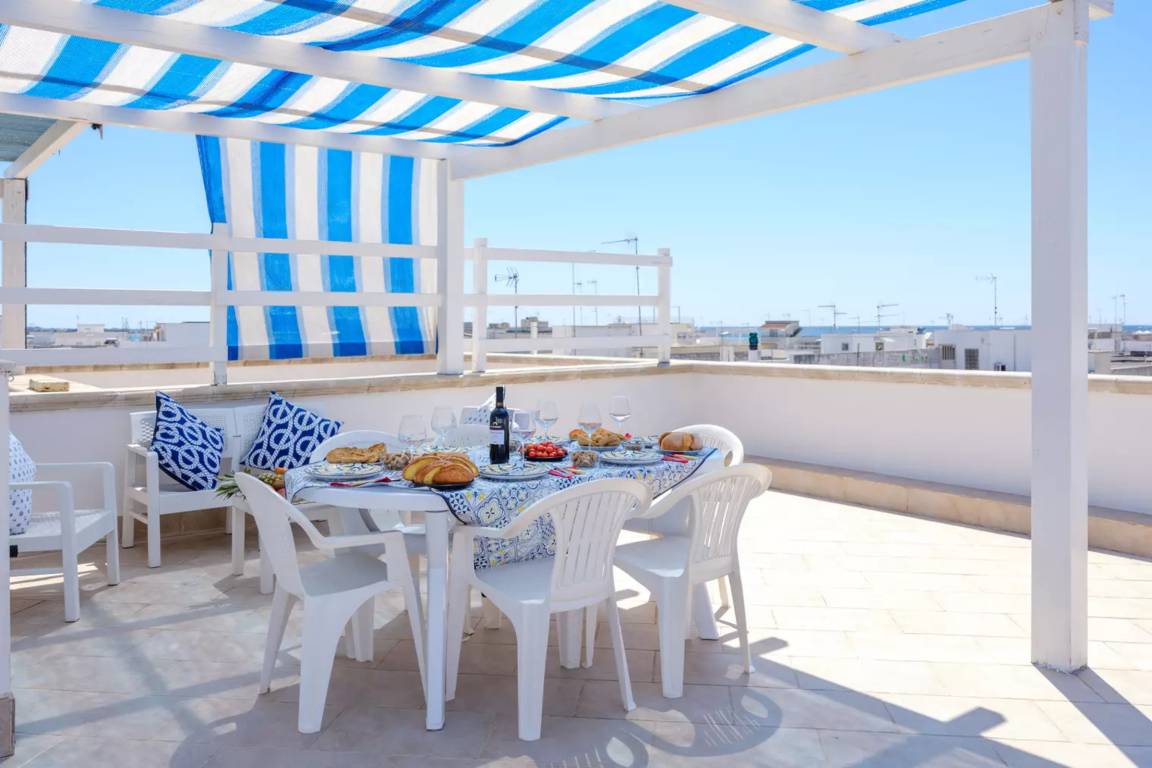 110 M² House ∙ 2 Bedrooms ∙ 12 Guests - Torre Lapillo