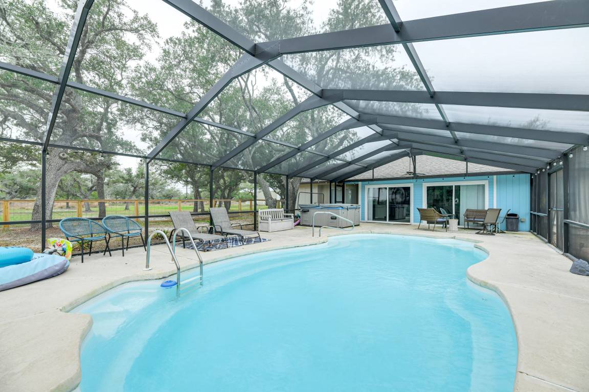 166 M² House ∙ 3 Bedrooms ∙ 10 Guests - Rockport, TX