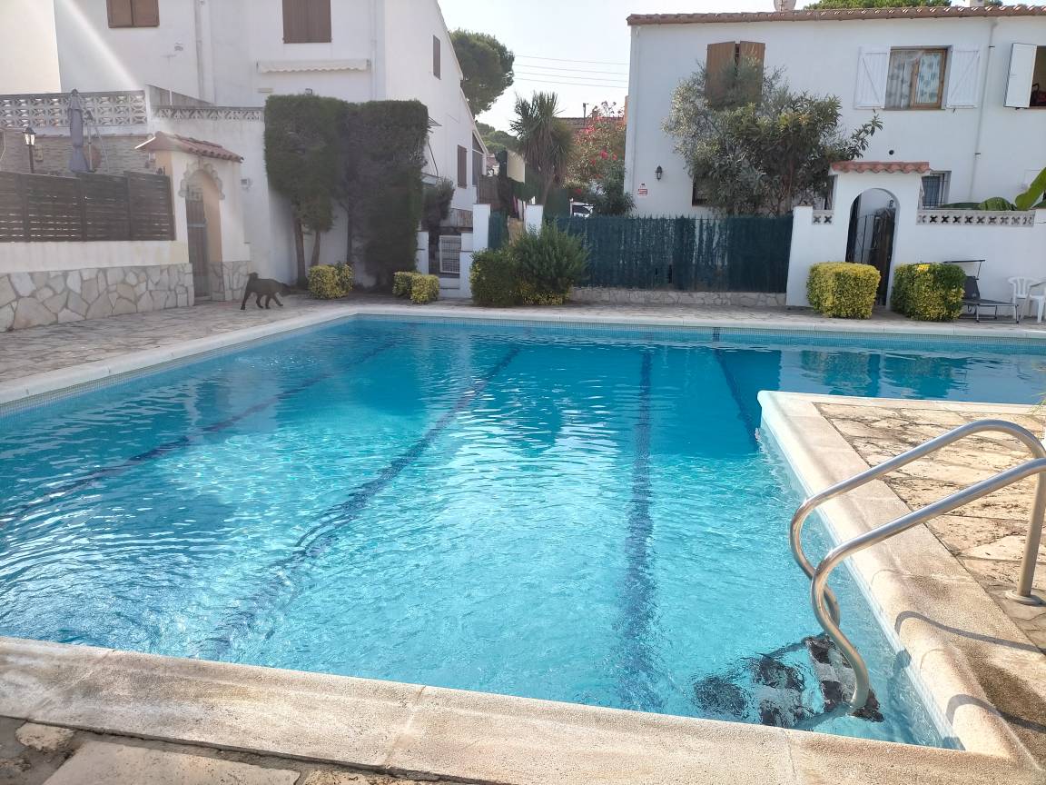 60 M² Casa ∙ 2 Habitaciones ∙ 4 Huéspedes - La Escala