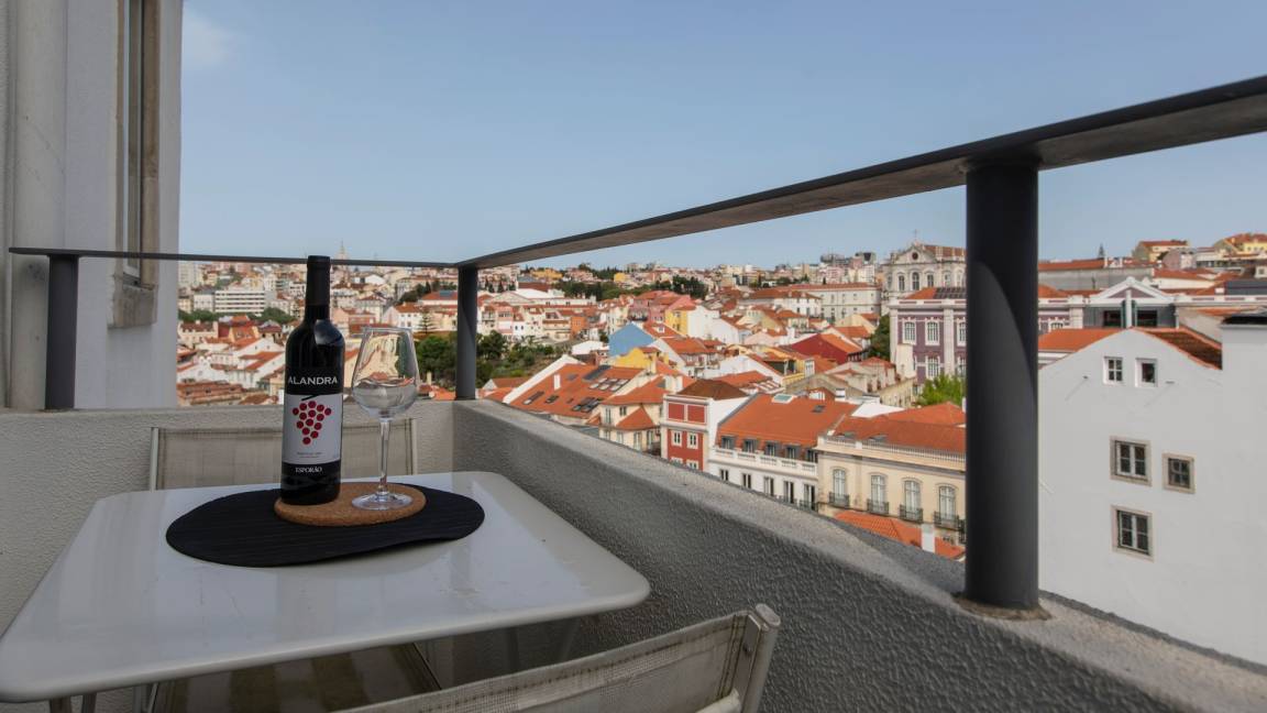 80 M² Apartment ∙ 2 Bedrooms ∙ 4 Guests - Lisszabon