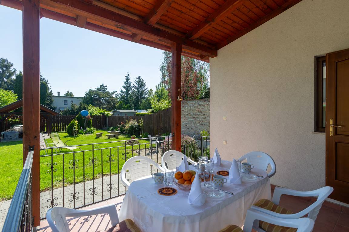 150 M² Ferienhaus ∙ 3 Schlafzimmer ∙ 6 Gäste - Vonyarcvashegy