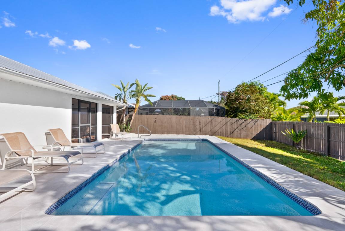 144 M² House ∙ 3 Bedrooms ∙ 8 Guests - Naples Park, FL