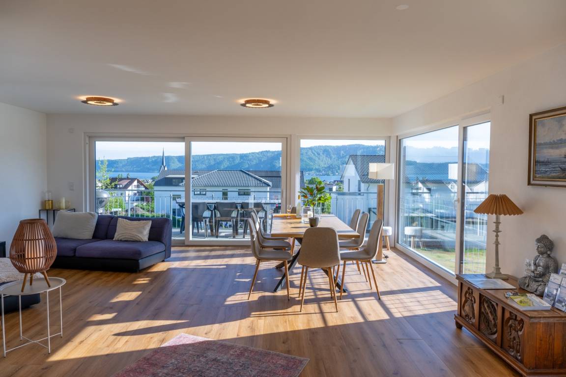 150 M² Ferienhaus ∙ 4 Schlafzimmer ∙ 9 Gäste - Bodensee