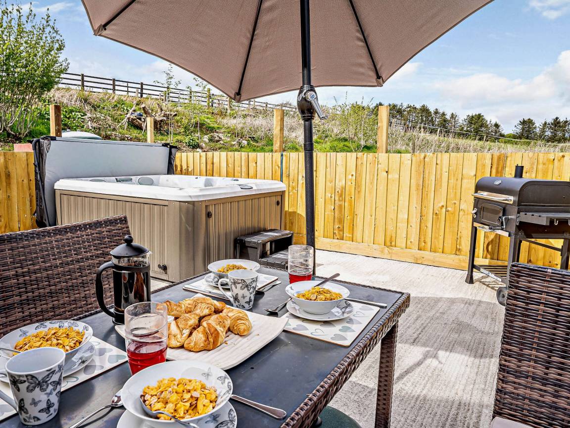 Cottage ∙ 2 Bedrooms ∙ 4 Guests - Lampeter