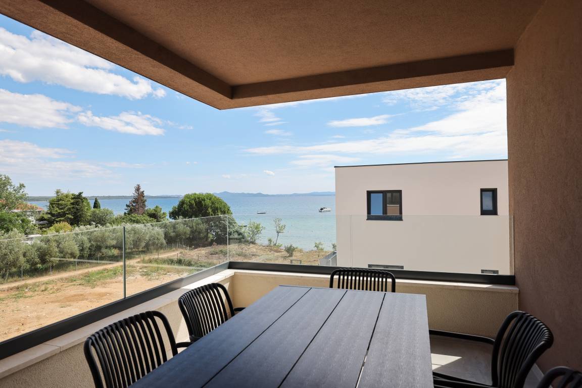 77 M² Apartment ∙ 3 Bedrooms ∙ 7 Guests - Vrsi