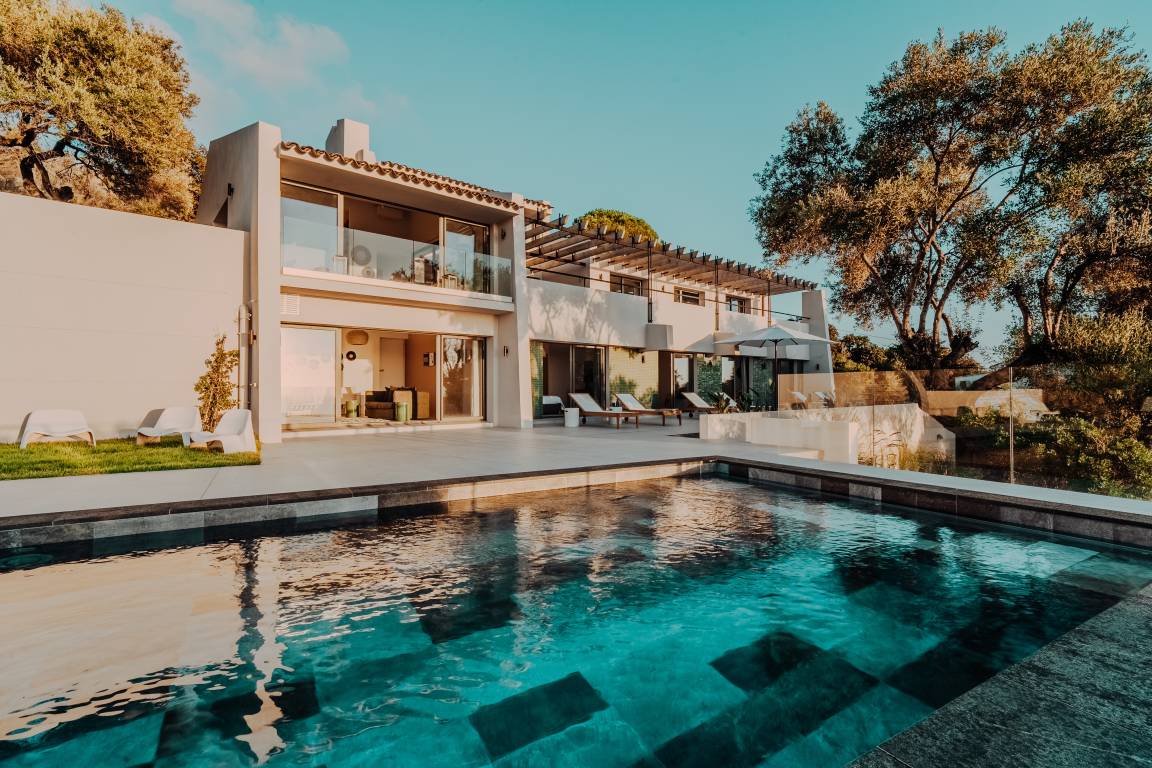 350 M² Maison De Vacances ∙ 8 Chambres ∙ 20 Personnes - Cargèse