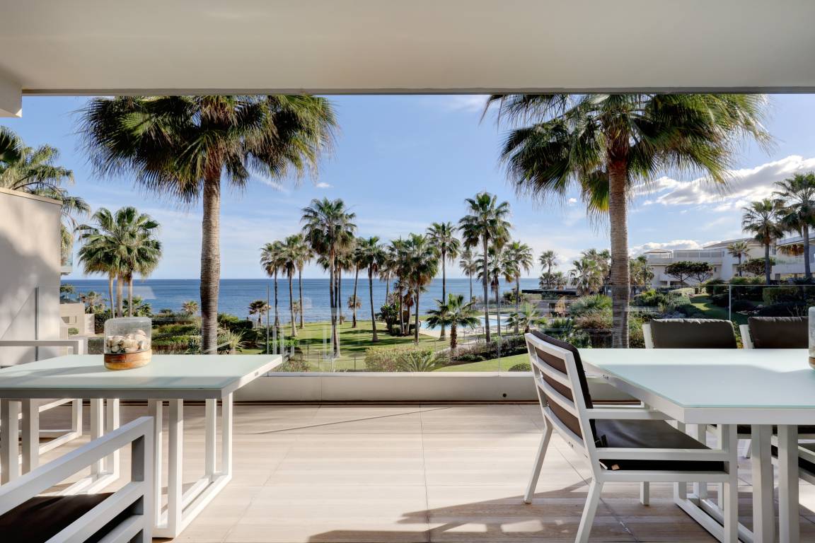 90 M² Apartment ∙ 2 Bedrooms ∙ 4 Guests - Estepona