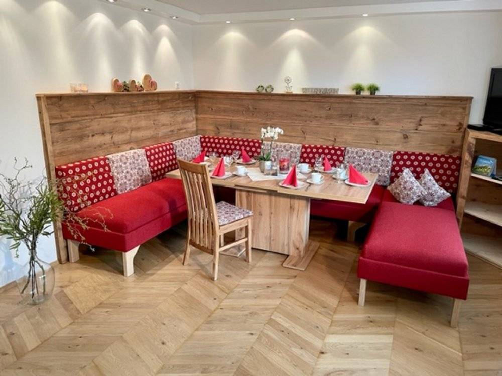 74 M² Ferienwohnung ∙ 3 Schlafzimmer ∙ 5 Gäste - Krumbach (Schwaben)
