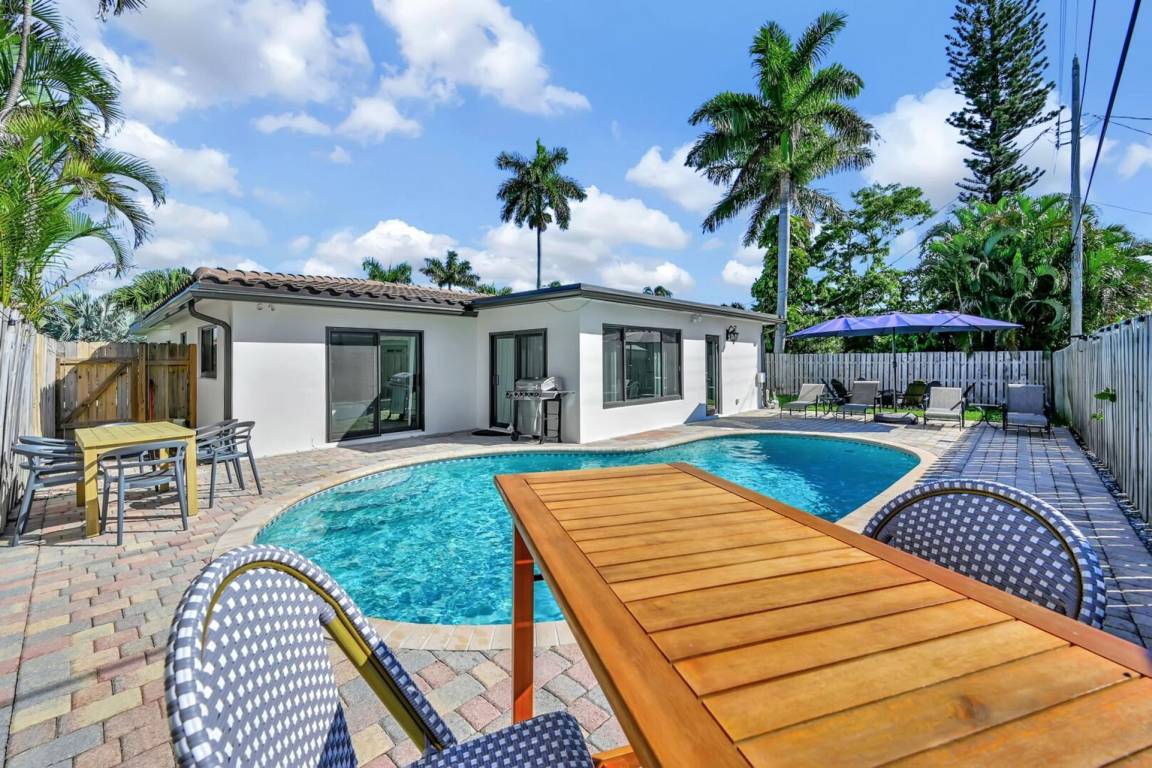 186 M² House ∙ 5 Bedrooms ∙ 10 Guests - Boca Raton, FL