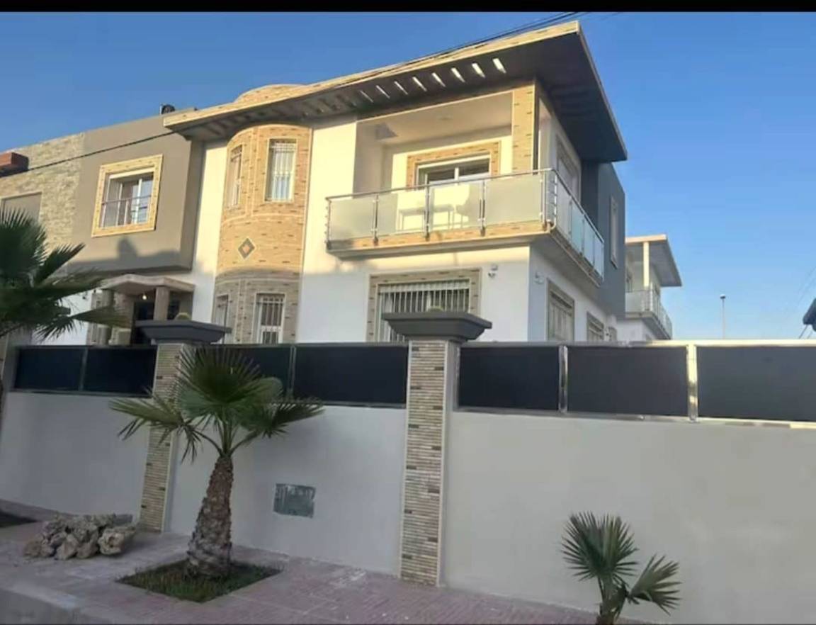 2000 M² Villa ∙ 10 Bedrooms ∙ 20 Guests - Agadir