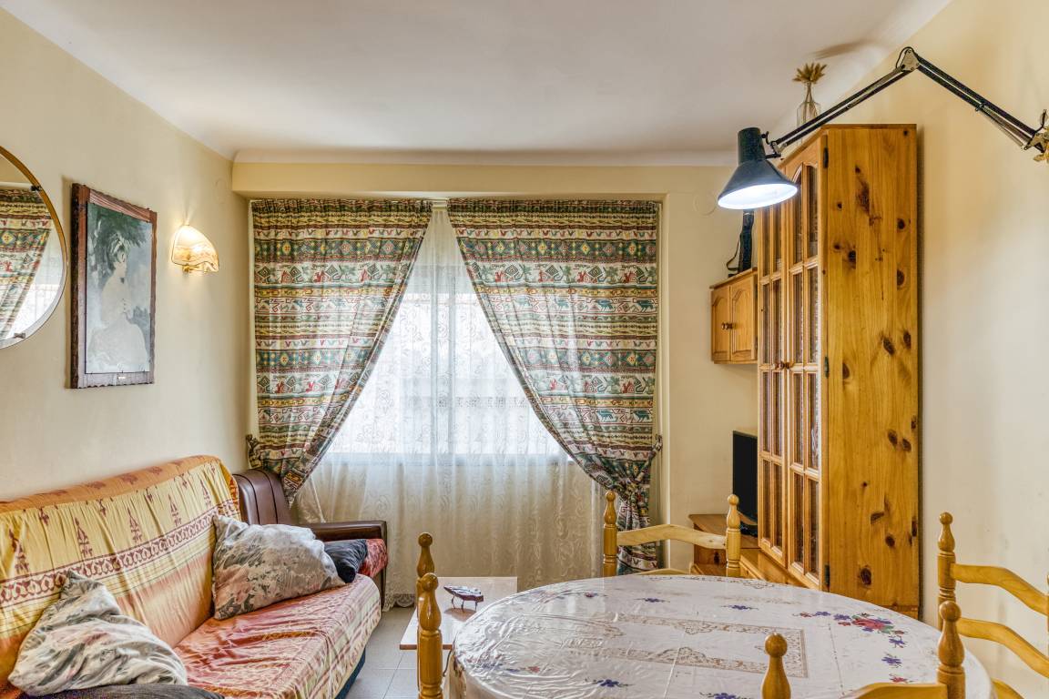 50 M² Apartamento ∙ 2 Habitaciones ∙ 4 Huéspedes - La Escala