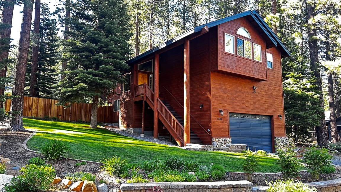 198 M² Cabin ∙ 4 Bedrooms ∙ 8 Guests - California
