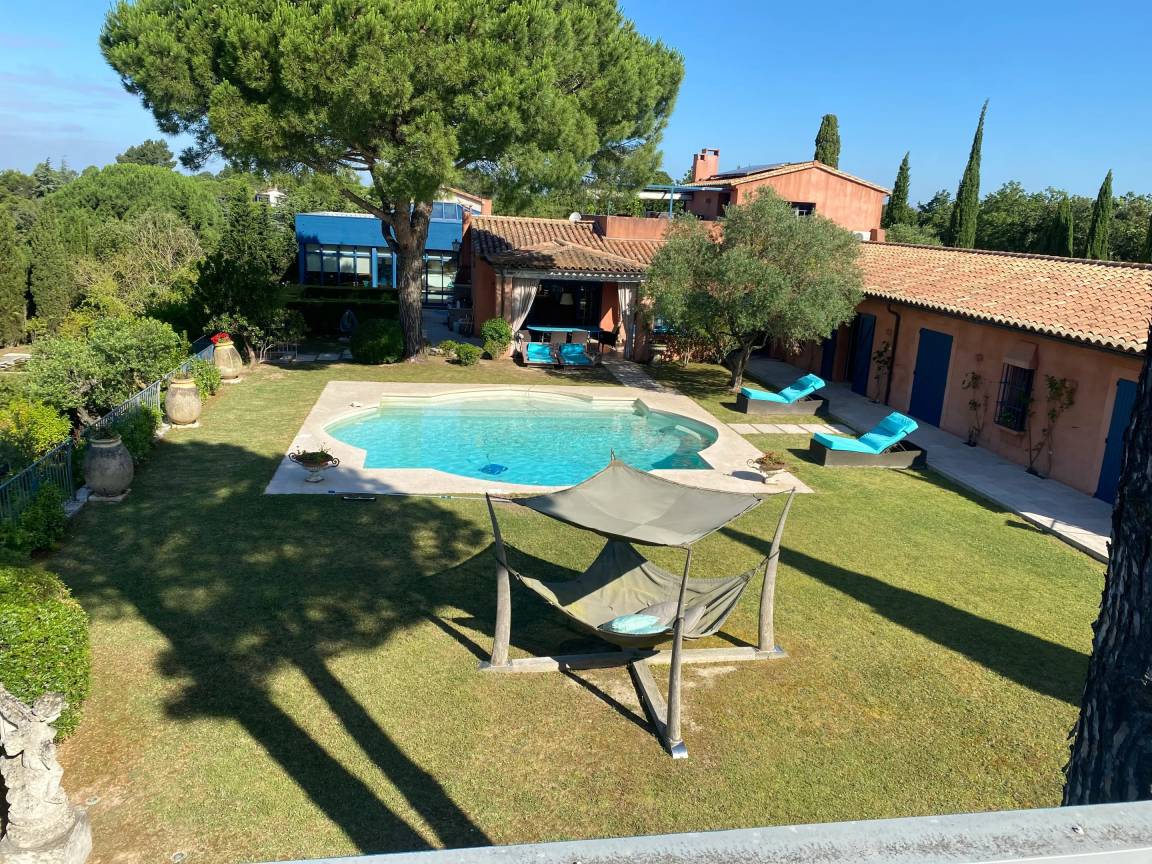 600 M² Villa ∙ 5 Chambres ∙ 10 Personnes - Carcassonne
