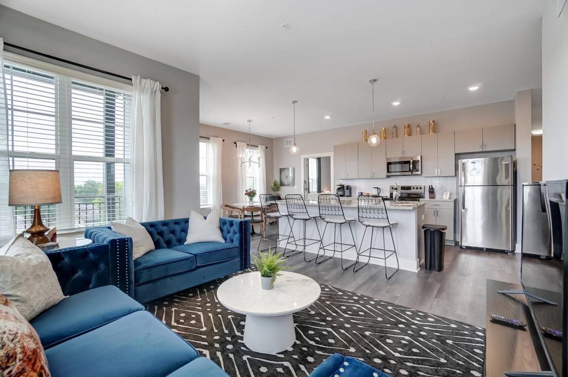 120 M² Ferienwohnung ∙ 1 Schlafzimmer ∙ 4 Gäste - Columbus, OH