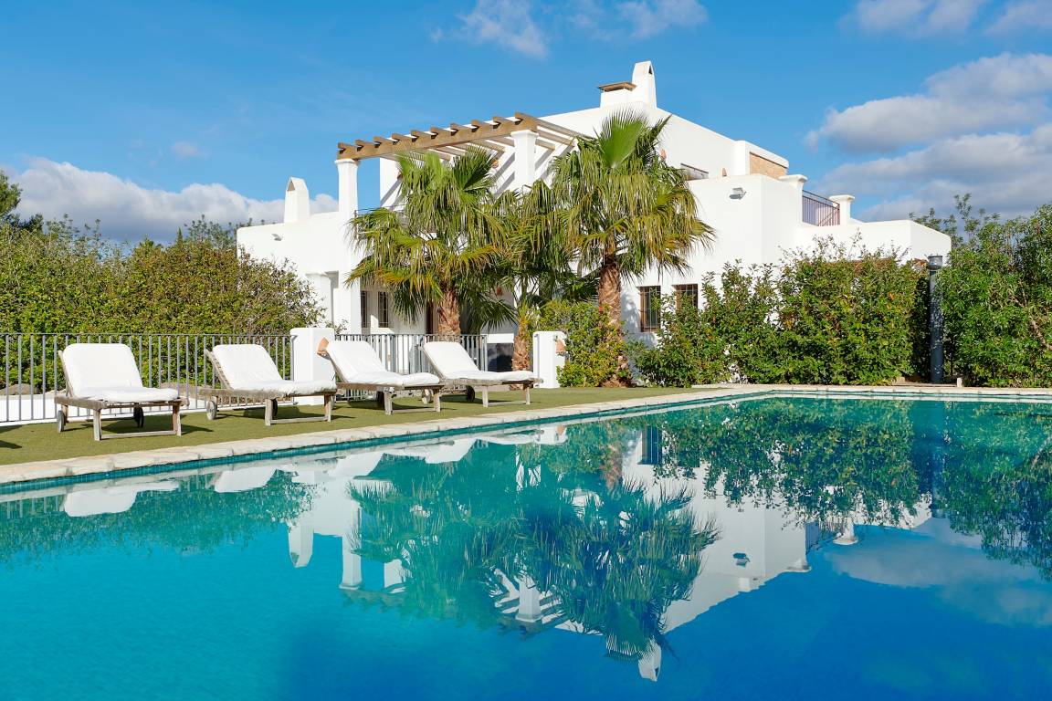 350 M² Villa ∙ 5 Bedrooms ∙ 10 Guests - Ibiza (town)