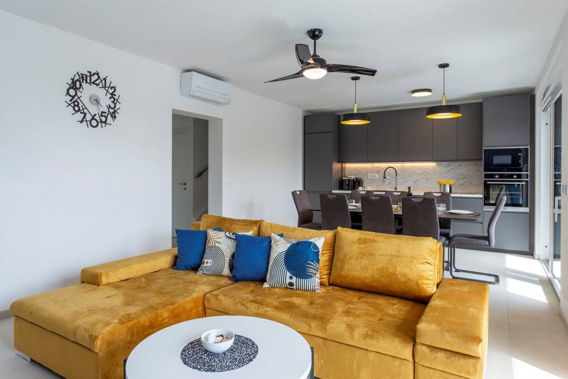200 M² Ferienwohnung ∙ 4 Schlafzimmer ∙ 10 Gäste - Istrien