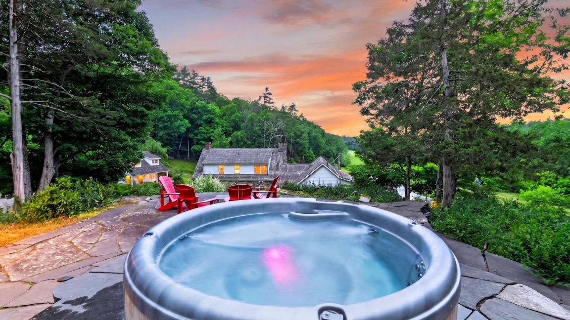 371 M² House ∙ 6 Bedrooms ∙ 10 Guests - Woodstock, NY