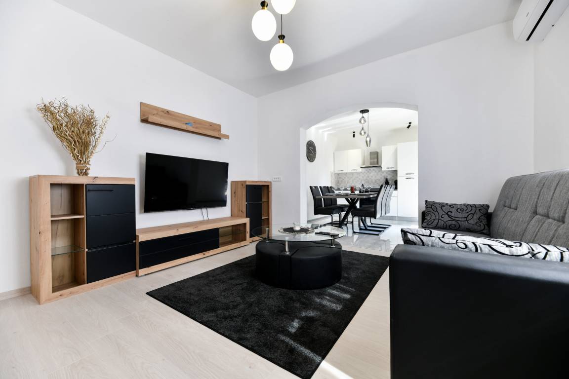 80 M² House ∙ 2 Bedrooms ∙ 5 Guests - Sukošan