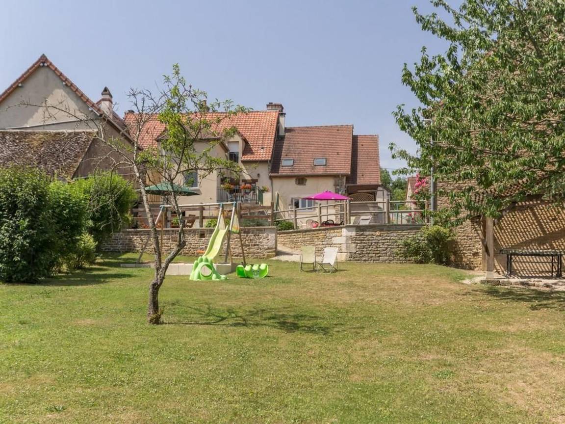 265 M² Cottage ∙ 6 Chambres ∙ 14 Personnes - Bourgogne-Franche-Comté