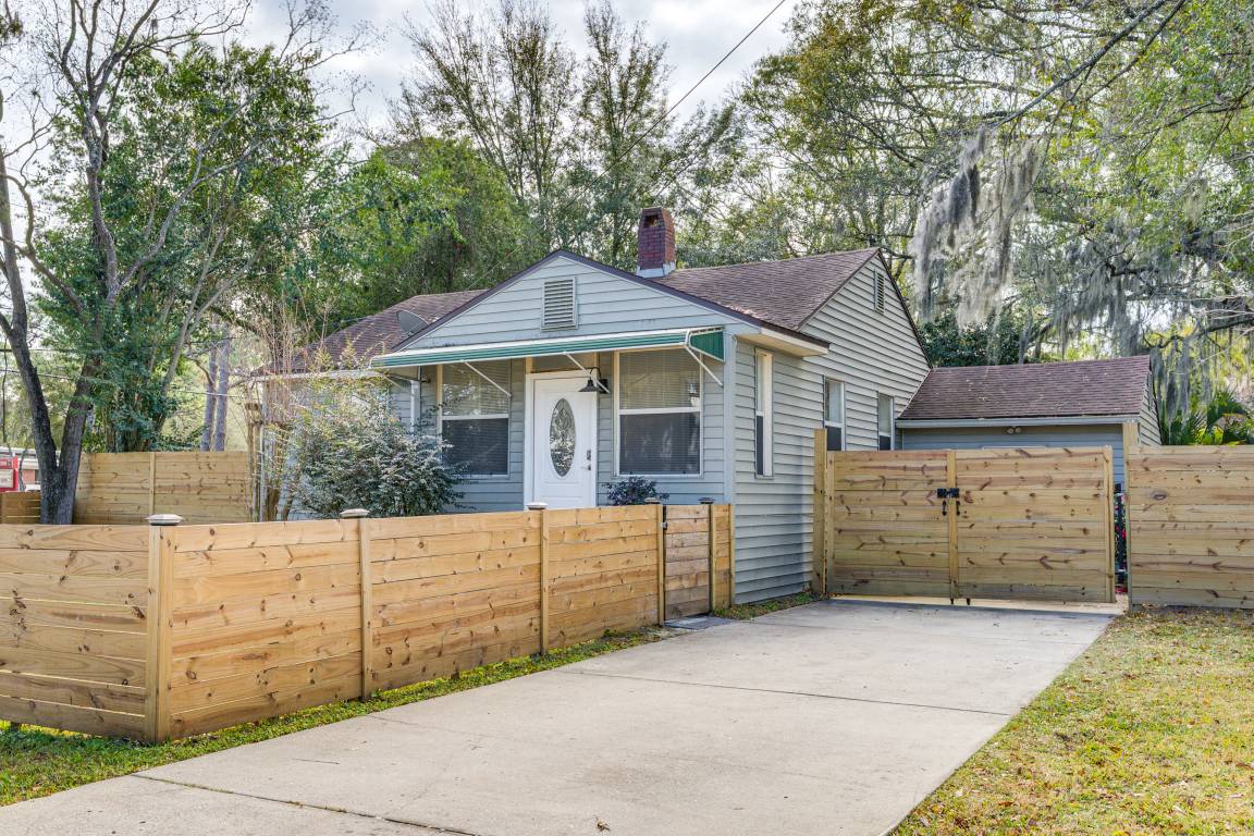 92 M² House ∙ 2 Bedrooms ∙ 4 Guests - Jacksonville, FL